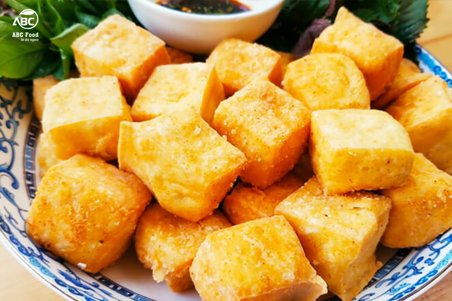 Chiên đậu phụ, nỗi ám ảnh trong các bếp ăn công nghiệp